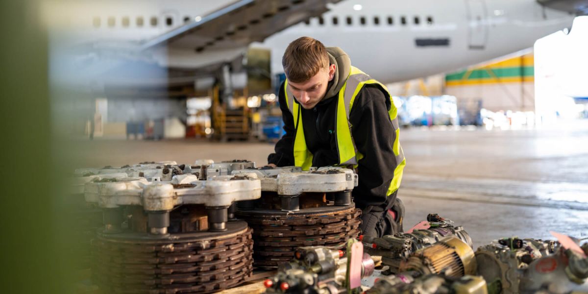 Aircraft Salvage and Upcycling | ecube