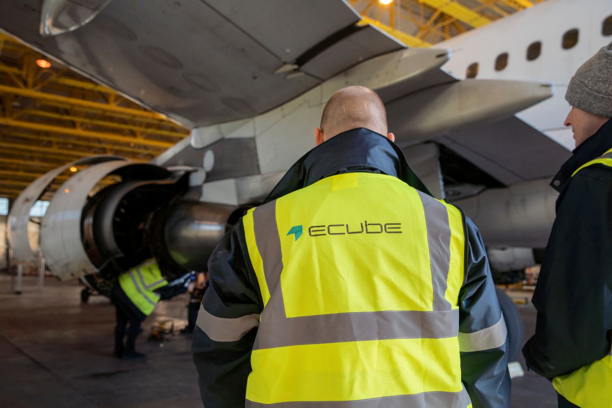 Aircraft Disassembly & Part Out Company | ecube
